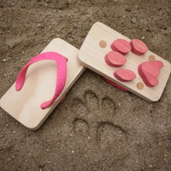 Kiko | Shoes | Kiko Gg Kids Ashiato Flip Flop Cat Footprint Sand Sandal ...